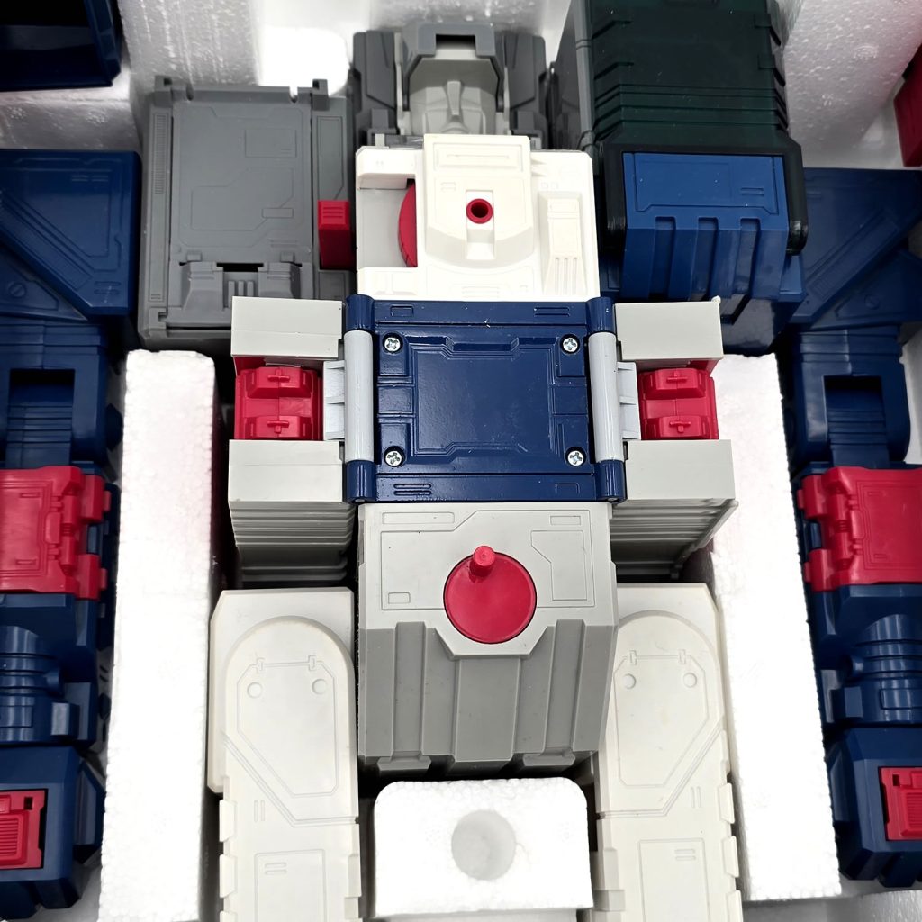 Fortress Maximus Unused! Grade It! - Buy Transformers